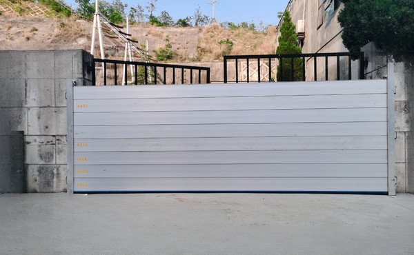 Step-by-Step Guide for Flood Barrier Installation at Home